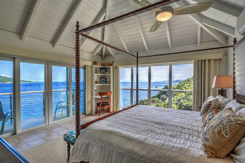 Luxury 5 Bedroom Ensuite Ocean Front Villa with Pool, Hot Tub ...