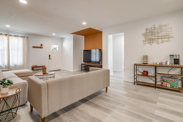 Cozy Spacious Modern House Near Dfw Airport I 4b2b - Irving, TX