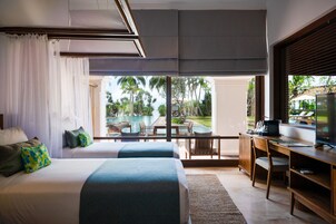 Garden Terrace Room | Roupas de cama de algodão egípcio, roupas de cama premium, frigobar