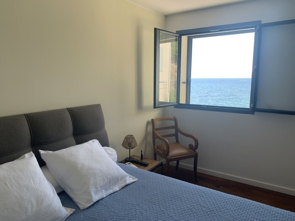 Appartement Situé à 5 Mètres De La Mer - Canari