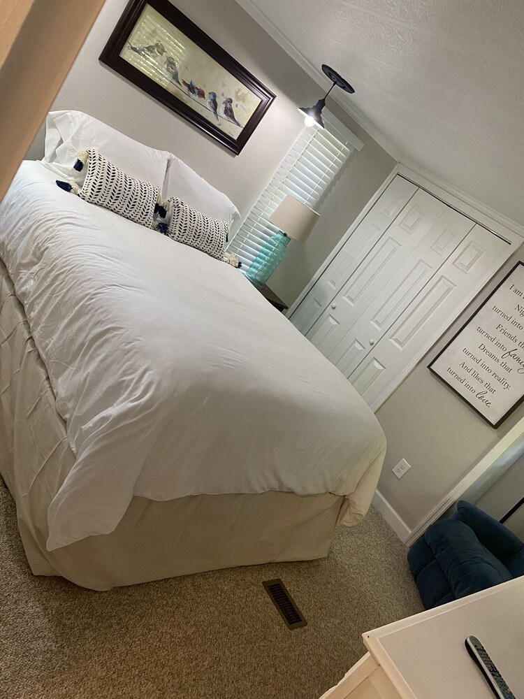 Cozy farm guest house… - Martin County | Vrbo