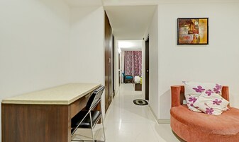 Quarto premium | Escrivaninha, ferros/tábuas de passar roupa