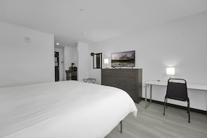 Quarto Individual Básico | Edredões de penas, secretária