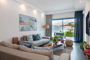 Suite Presidencial | Sala de estar | Smart TV de 50 polegadas com canais digitais, televisor