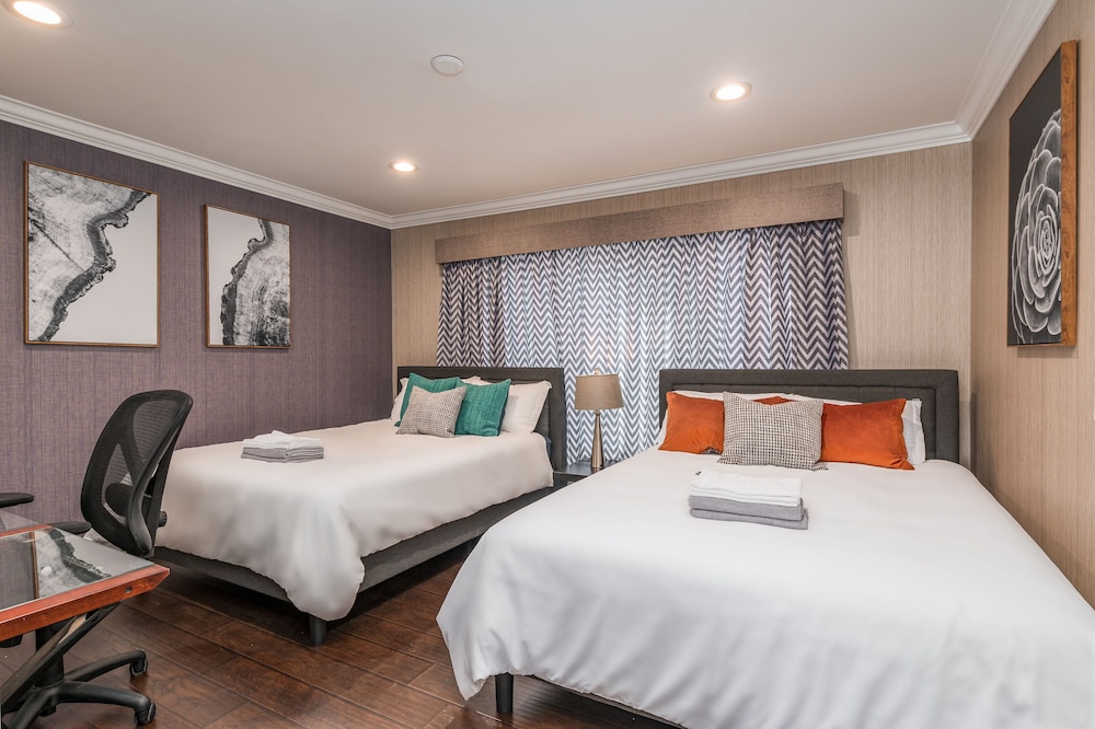 Near Disney, Private Pool, Pool Table, Fashion! - La Verne, CA