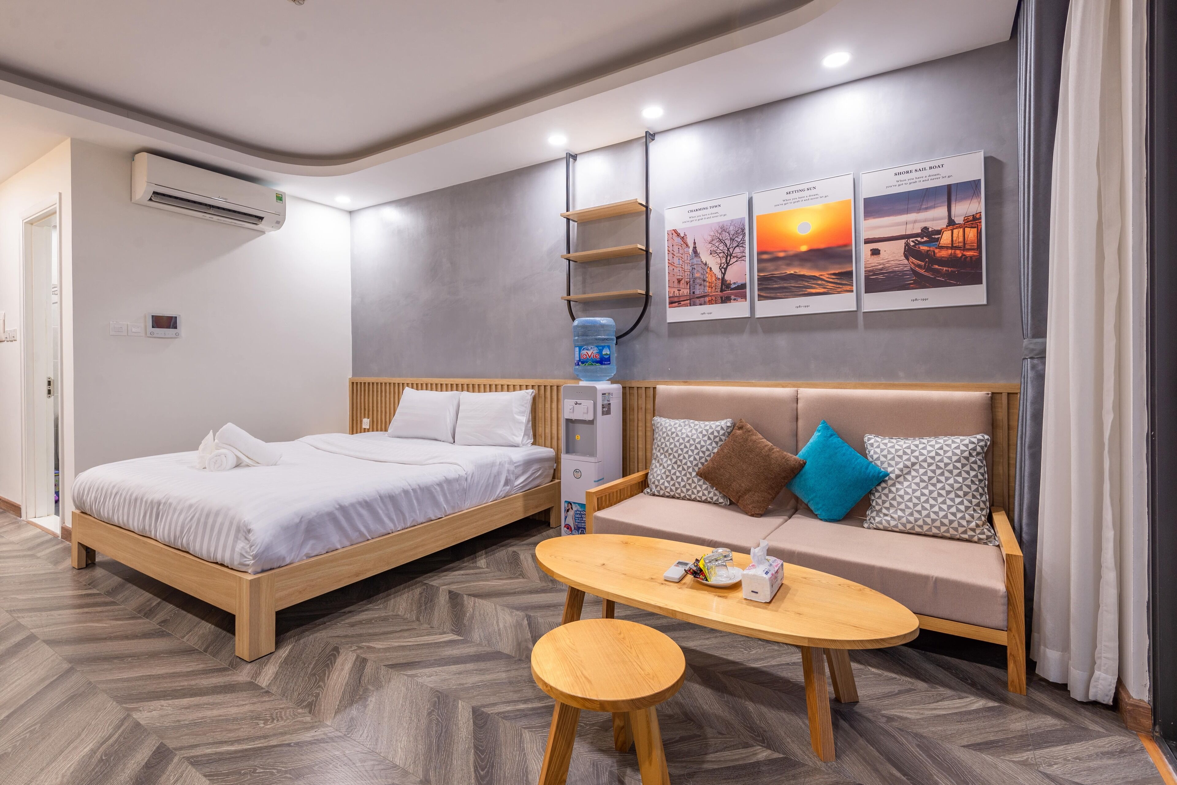 Estúdio standard | Escrivaninha, Wi-Fi de cortesia, individualmente decorados