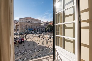 Quarto casal superior | Escrivaninha, quartos à prova de som, Wi-Fi de cortesia, roupa de cama