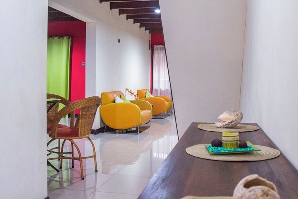 Apartamento Básico | Sala de estar | Televisor, piso aquecido
