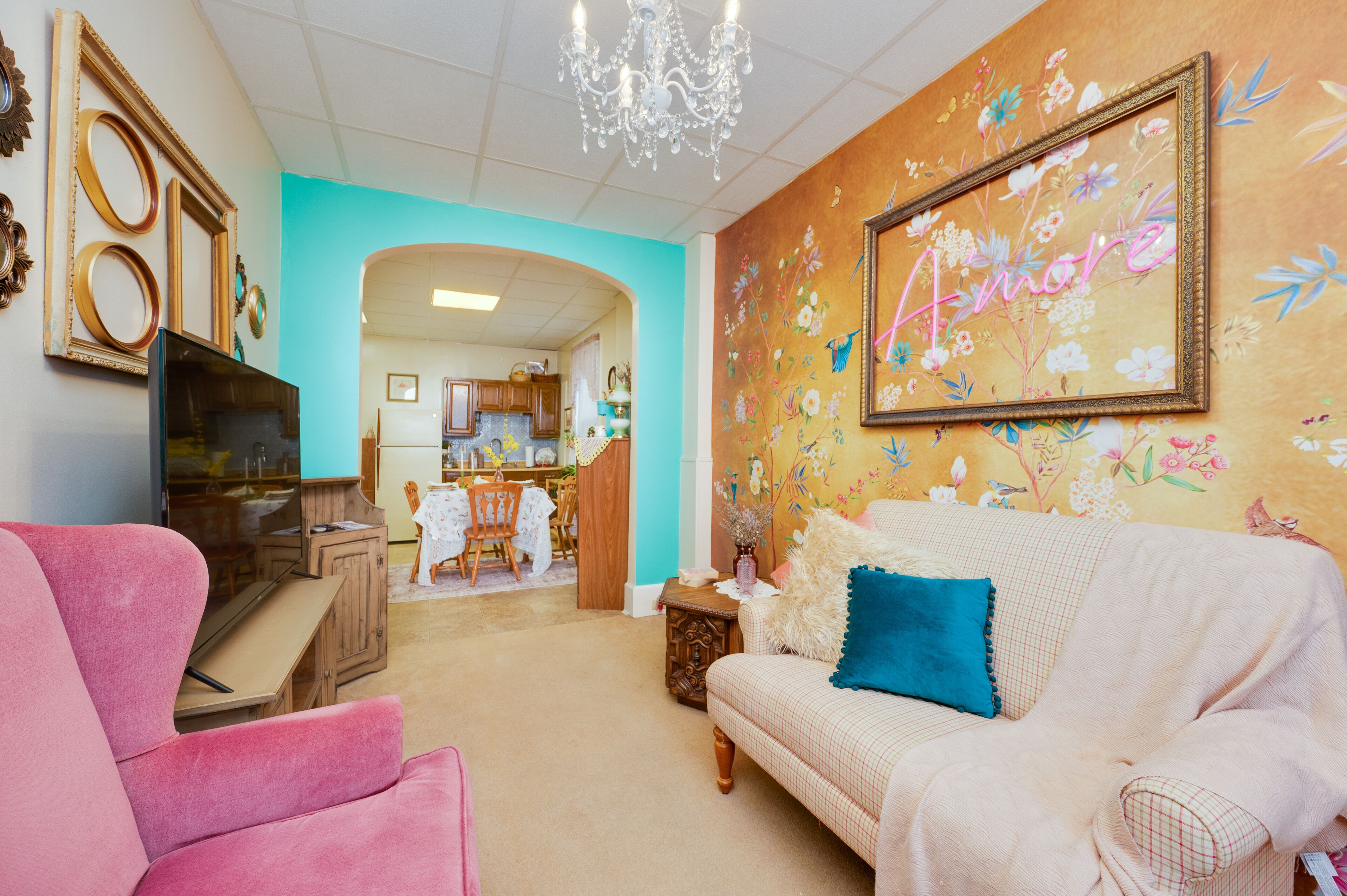 Welcome To A'more On W. Market! 2 Beds 1 Bath - Pottsville, PA