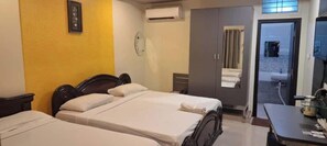 Quarto Quádruplo Deluxe | Roupa de alta qualidade, roupa de cama fornecida 