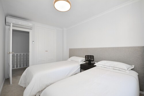 "Villa Lovaina" Cerca De La Playa Con Piscina, Terraza Y Wi-fi - Marbella