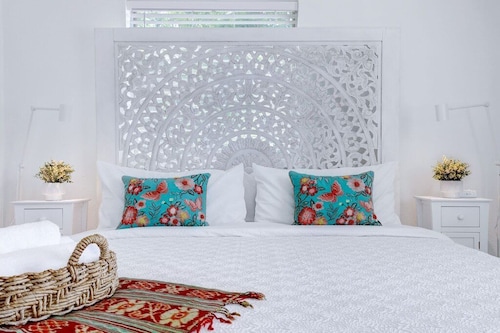 Immaculate New Casita ~ Perfectly Furnished ~ Winter Discounts - San Antonio, TX