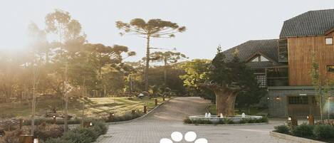 Fachada da propriedade