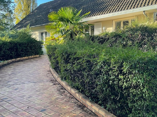 Gîte Saint-gervais-en-belin, 9 Pièces, 15 Personnes - Arnage