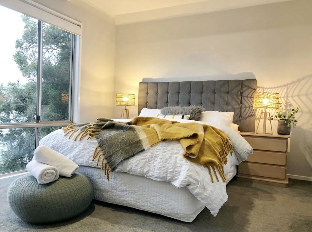 Heated Outdoor Spa - Rye