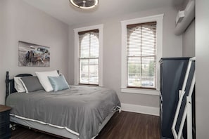Apartamento em Condomínio Fechado, 2 camas queen-size, cozinha | 2 quartos, Wi-fi grátis 