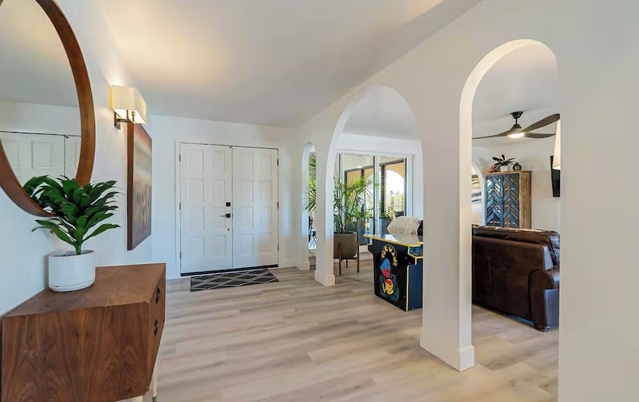 6 Bd Desert Oasis W/ Pool, Slide, Pickleball+more! - Scottsdale, AZ