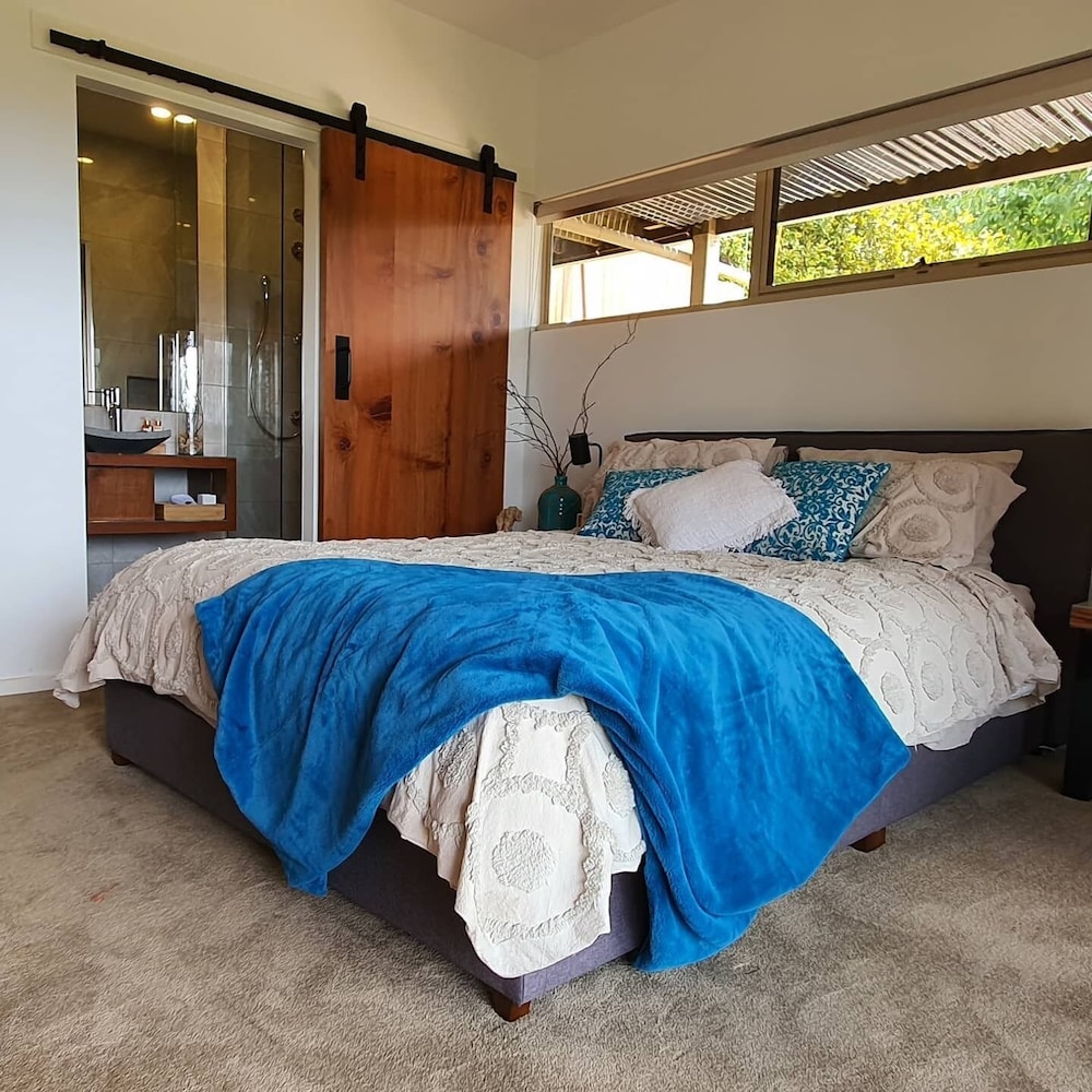Stonehaven Views Spectacular Luxury Suite - Melbourne