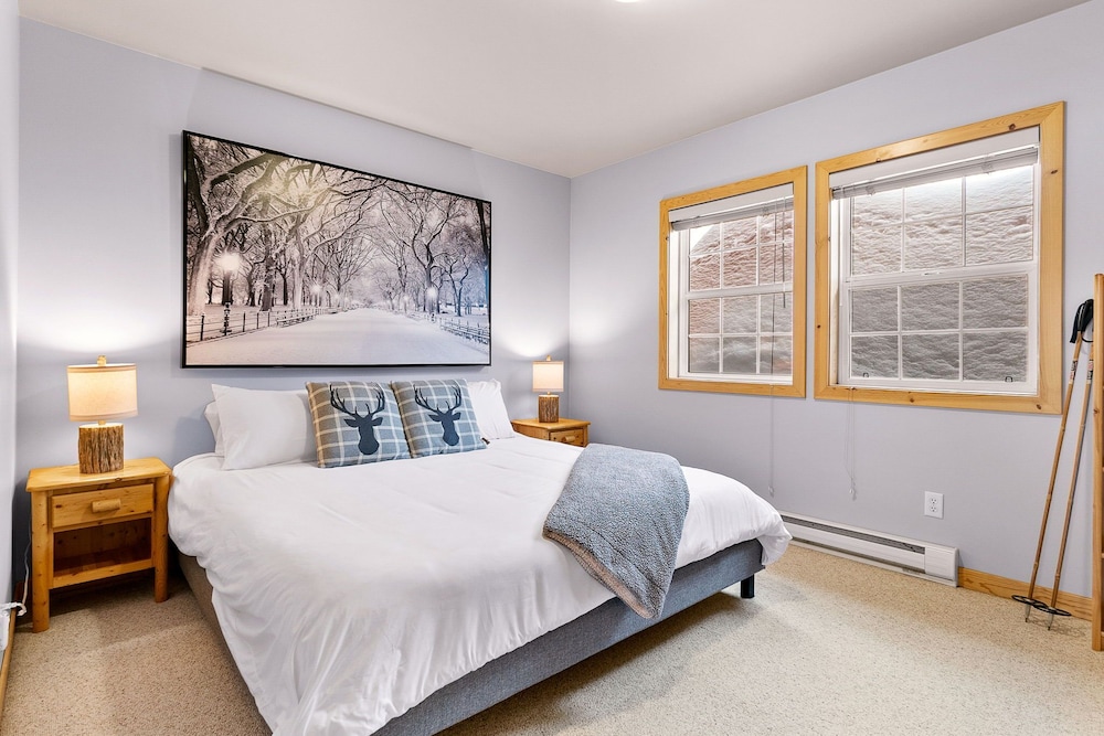 Allpine Chalet: Spacious Retreat - Big White Ski Resort, BC