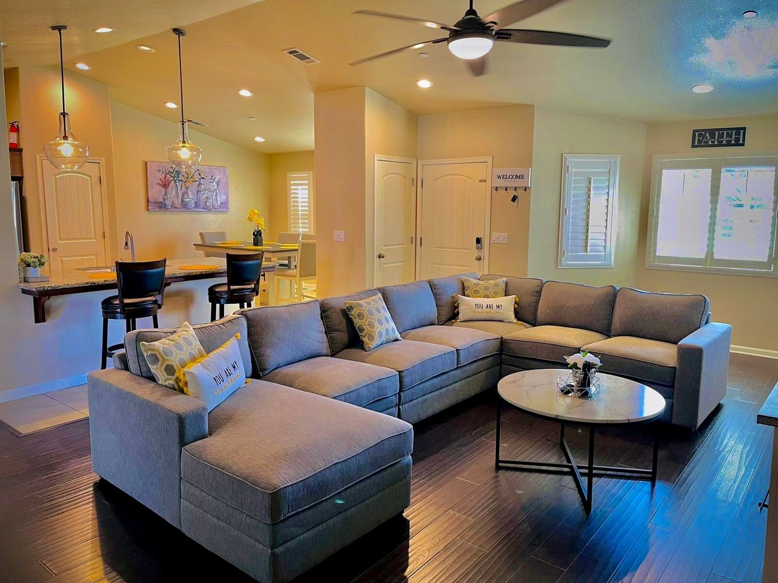 Beautiful Home W/pool, Spa, Fire Pit & Outdoor Grill. - Fresno, CA