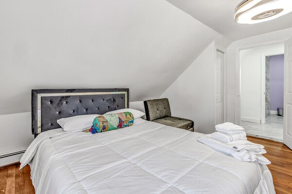 Fairfield County Cozy Cottage , Super Close Great Adventure - Milford, CT