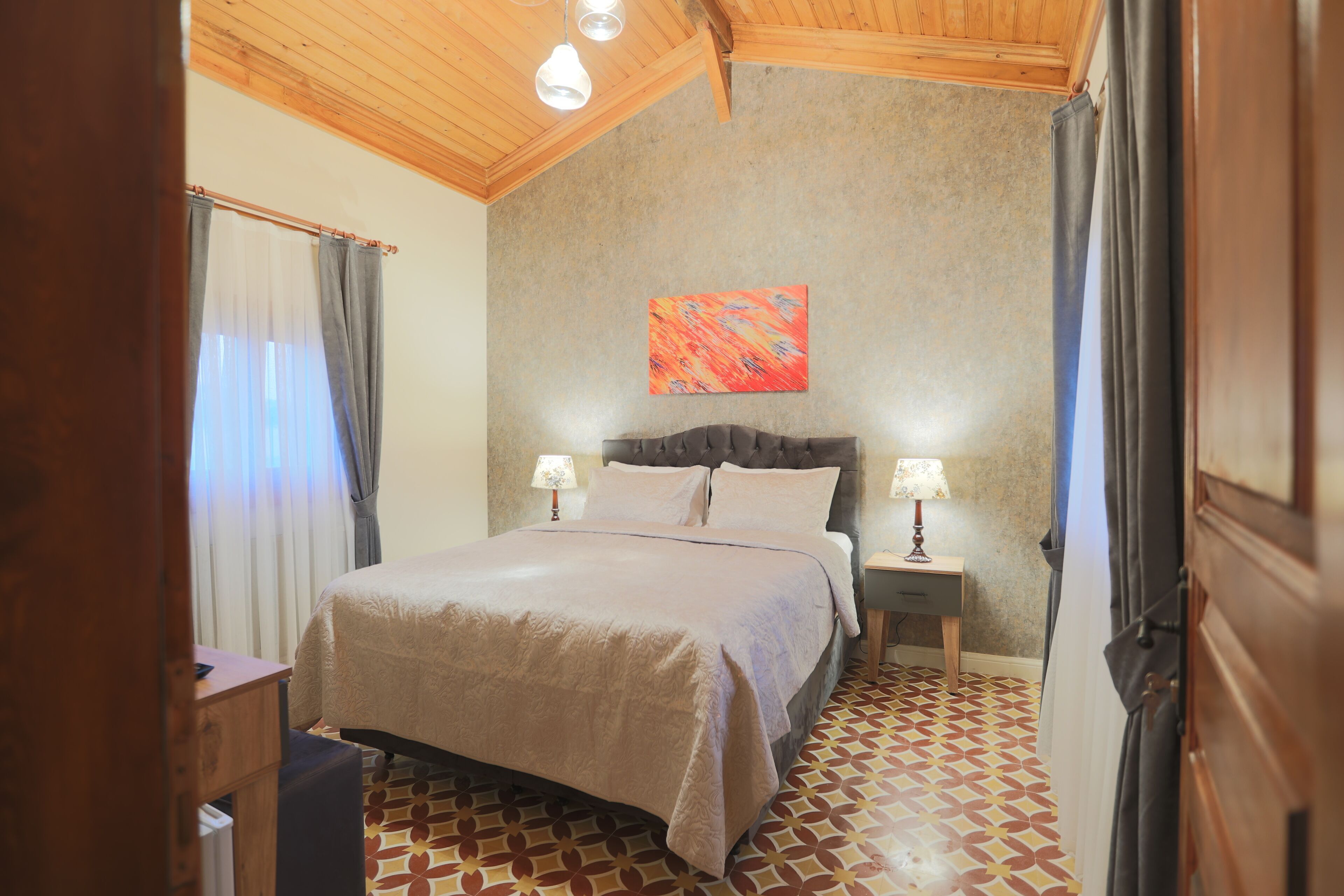 Roupas de cama premium, Wi-Fi de cortesia, roupa de cama