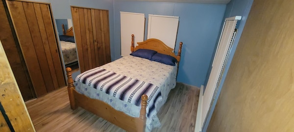 2 Bedroom Home Surrounded By Beautiful Mountains! - New Mexico