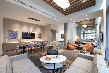 Sala de reunião. Holman Riverfront Park Hotel Salem, Tapestry by Hilton