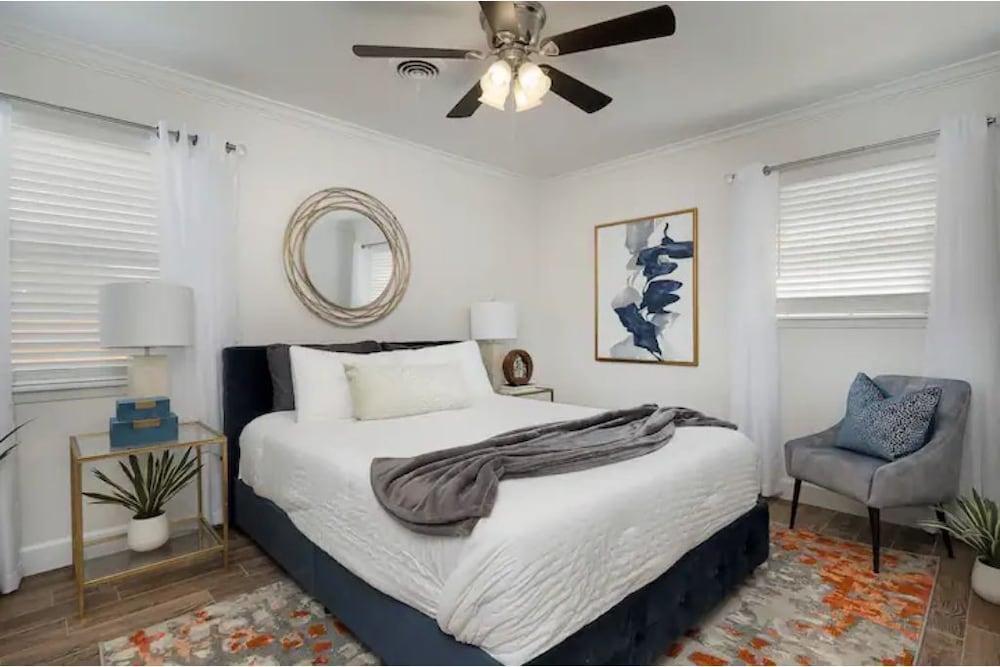 Cheerful Oasis|3bd 2bath|central Location|families - Amarillo, TX