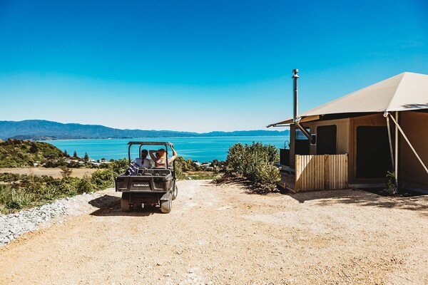 Drift Off Grid - Luxury Eco Glamping - New Zealand