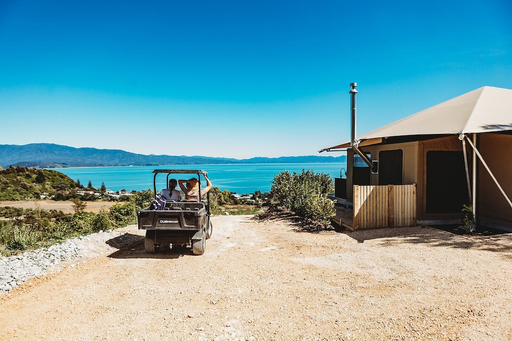 Drift Off Grid - Luxury Eco Glamping - New Zealand
