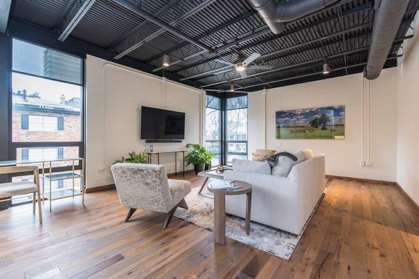 This Serviced Apartment Is A 1 Bedroom(s), 1 Bathrooms, Located In Lexington, Ky. - レキシントン, KY