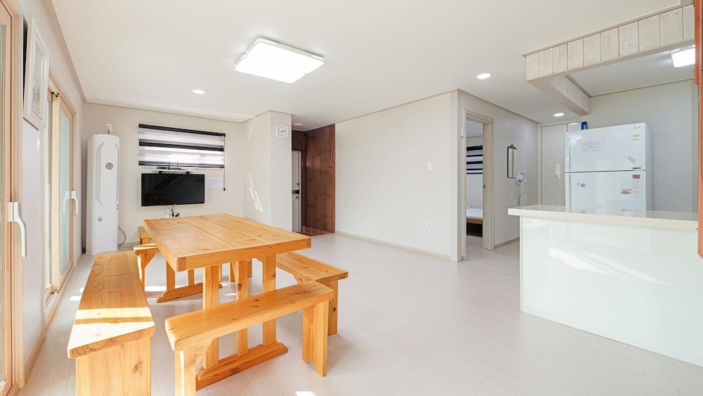 Jeju Countryfarmpension - Jeju-si