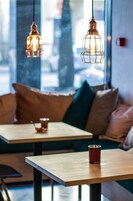 Área de estar no saguão