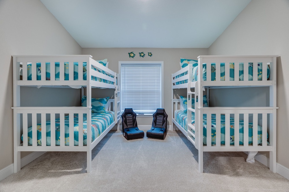 Oceans 25 Townhomes #117/#118 - Across From Ocean - 6br/4.5ba - Daytona Beach, FL
