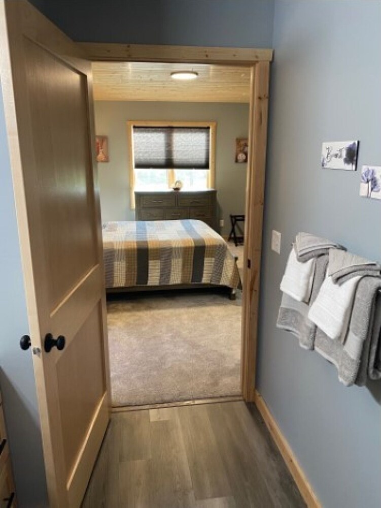 The Meadows Inn - Two Bedroom House, Sleeps 4 - Grand Marais, MN