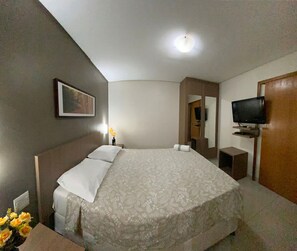 Apartamento premium | 1 quarto, cofres nos quartos, escrivaninha