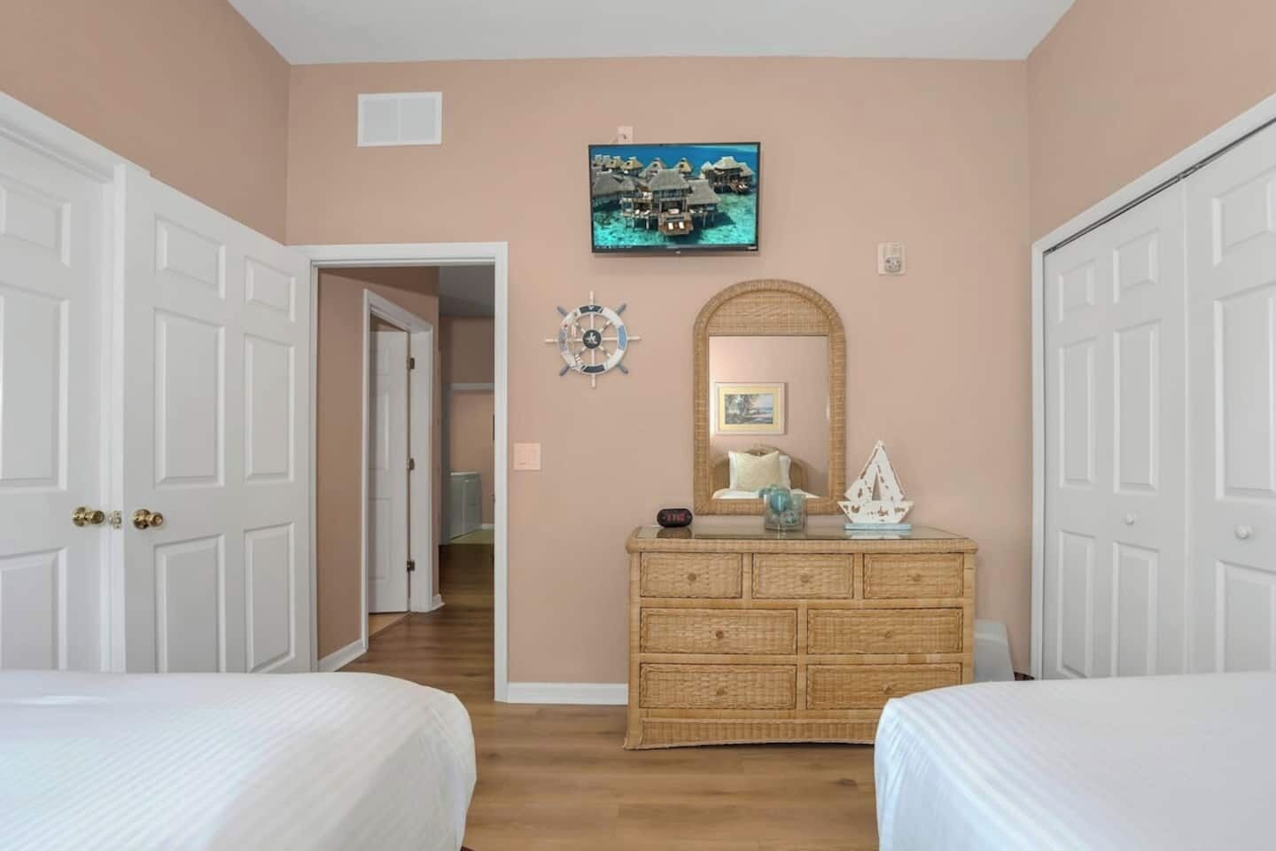 1st Level Pool/beach Disney Area - Florida