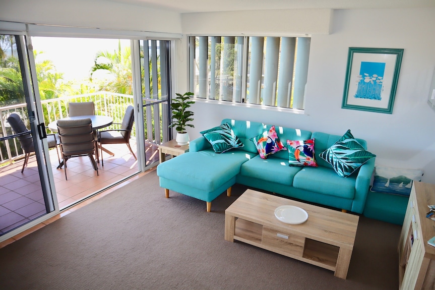 Beachfront And Pool Views From The Balcony _ 5 Min Walk To The Beach. - Hervey Bay