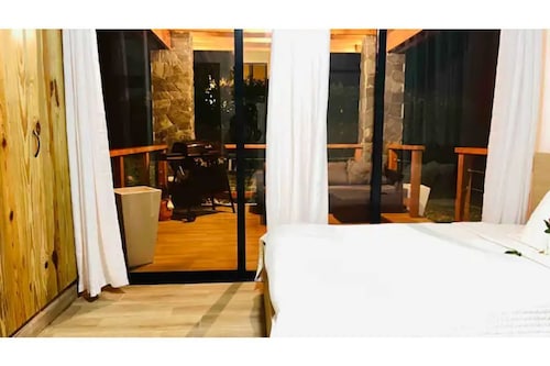 Villa Milagrosrd-hermosa Villa Entre Las Montañas<br>beautiful Villa W/ Heated Pool - Jarabacoa