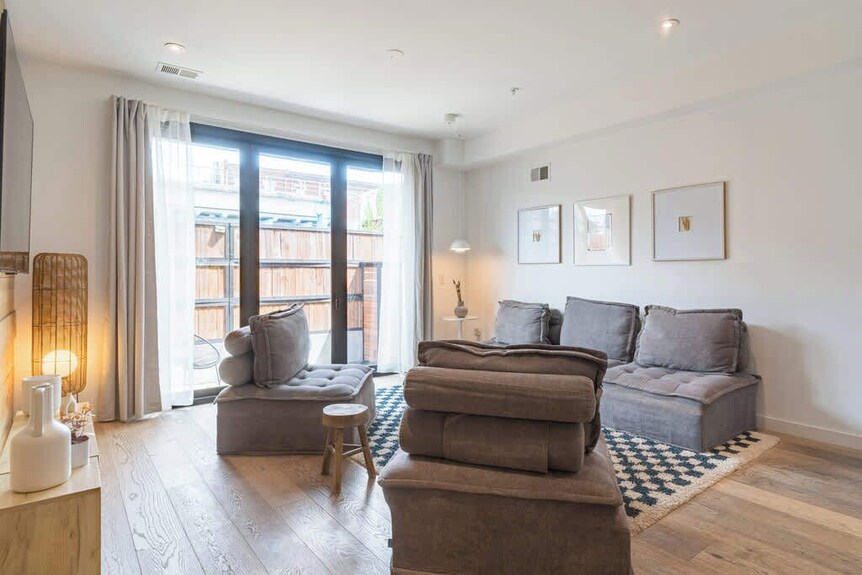 Luxury Townhome 13 | Free Park | Hosted Stayrafa - Philadelphie, PA