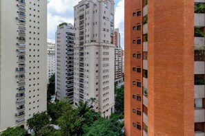 Quarto Quádruplo | Vista para a cidade