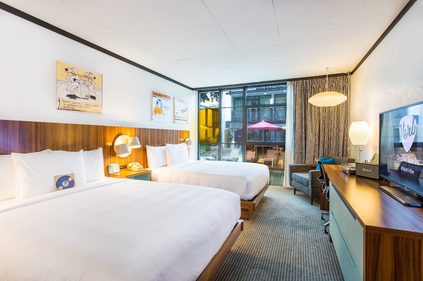 Relax And Recharge! Pets Allowed, Pool, Minutes To Boston Public Garden - Boston, MA