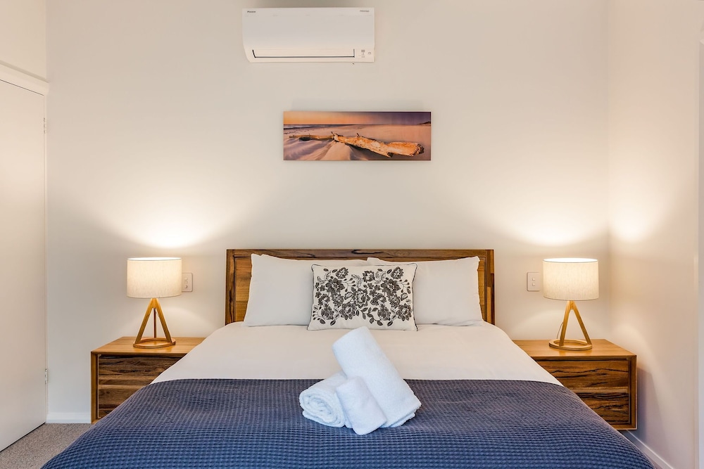 DREAMY BEACHSIDE ESCAPE OFFERING SPARKLING OCEAN VIEWS - Busselton | Vrbo