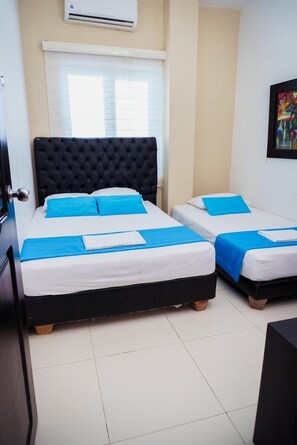 Cabana de Madeira Familiar | Roupa de cama fornecida 