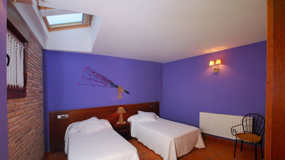 Casa Rural En Navarra Con Niños Y Perros Para 8-10 Personas - Navarra