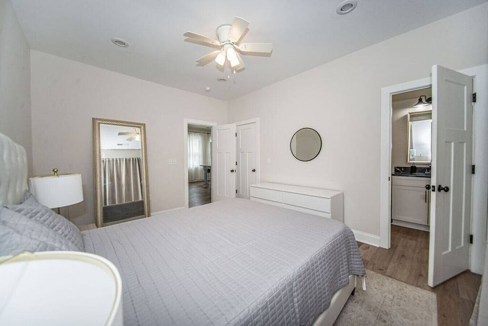The Downtown Chalet W/ Fenced Backyard - Spartanburg, SC
