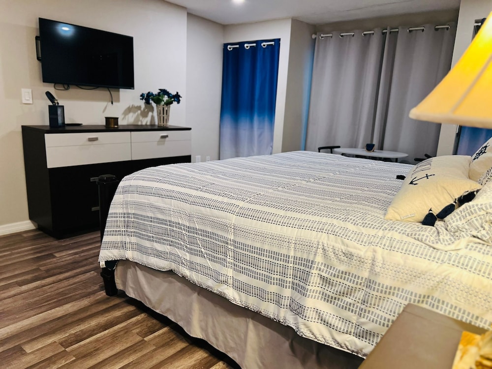 Coastal Cottage, Bbq, 5 Tvs, Sleeps 8, King Bed, Fire Pit - 플로리다