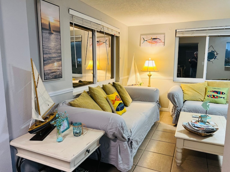 Port Richey Vacation Getaway, Family / Pet-friendly, Near Beaches And Tampa Bay - Florida