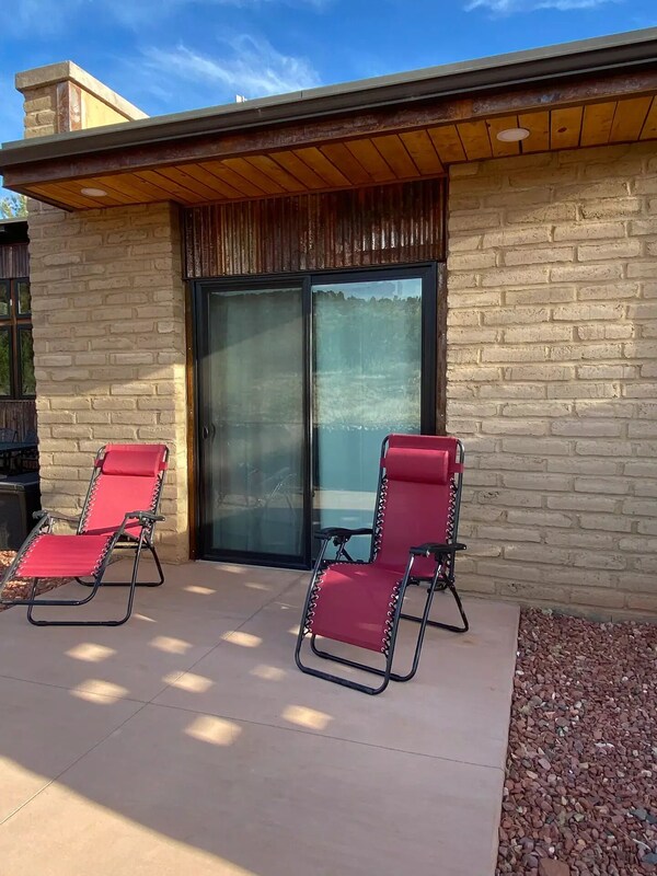 Near Creek & Hiking Trails In A Quiet Neighborhood - Sedona, AZ